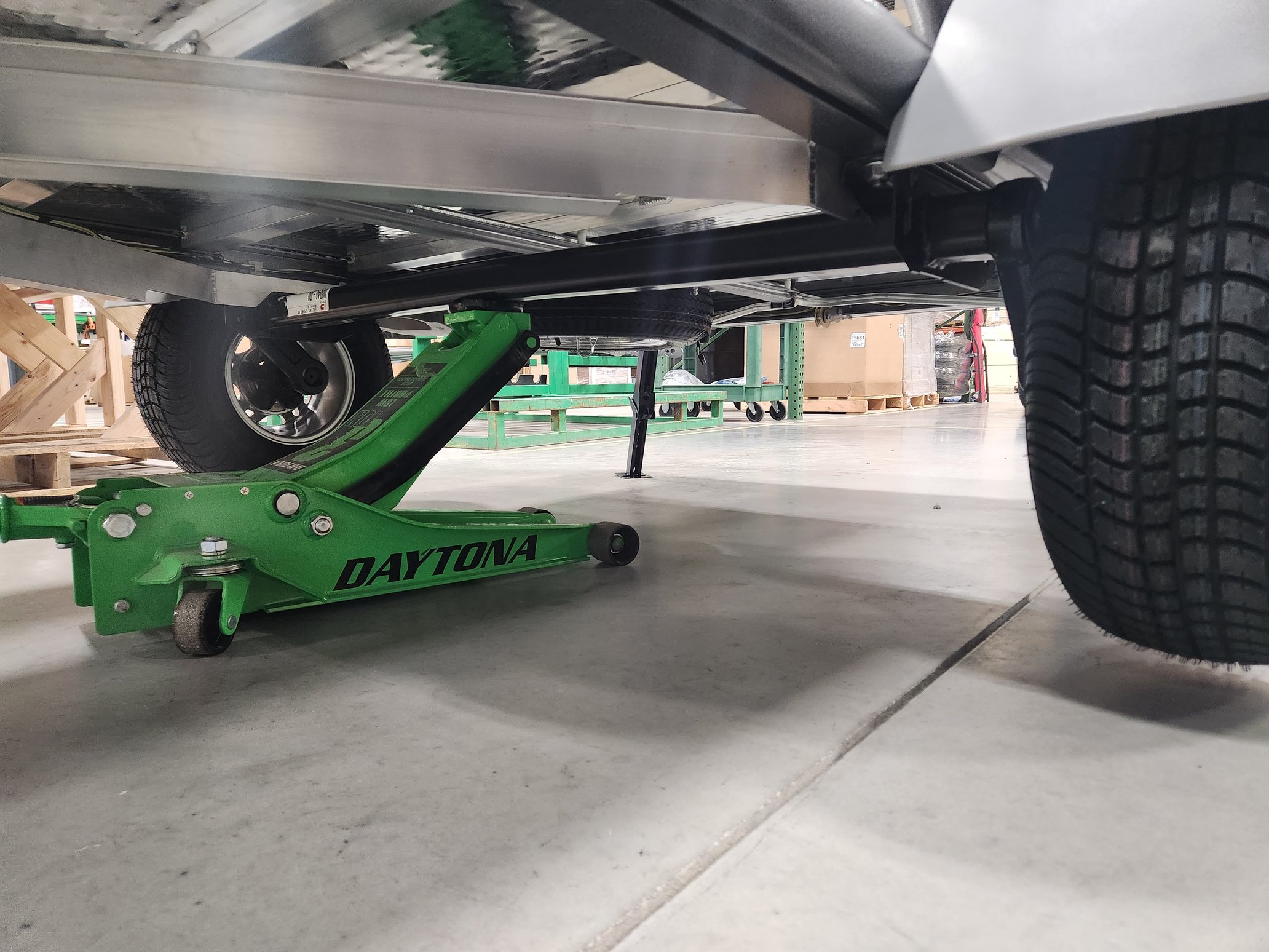 How do I replace a Go axle?